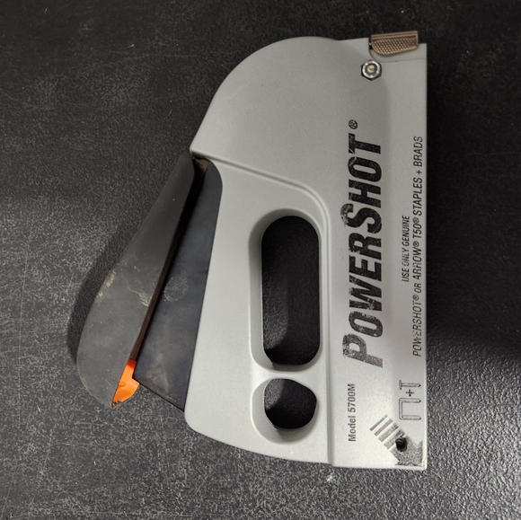 Other | Arrow Fasterner Powershot 570 Heavy Duty Manual Gun Stapler ...